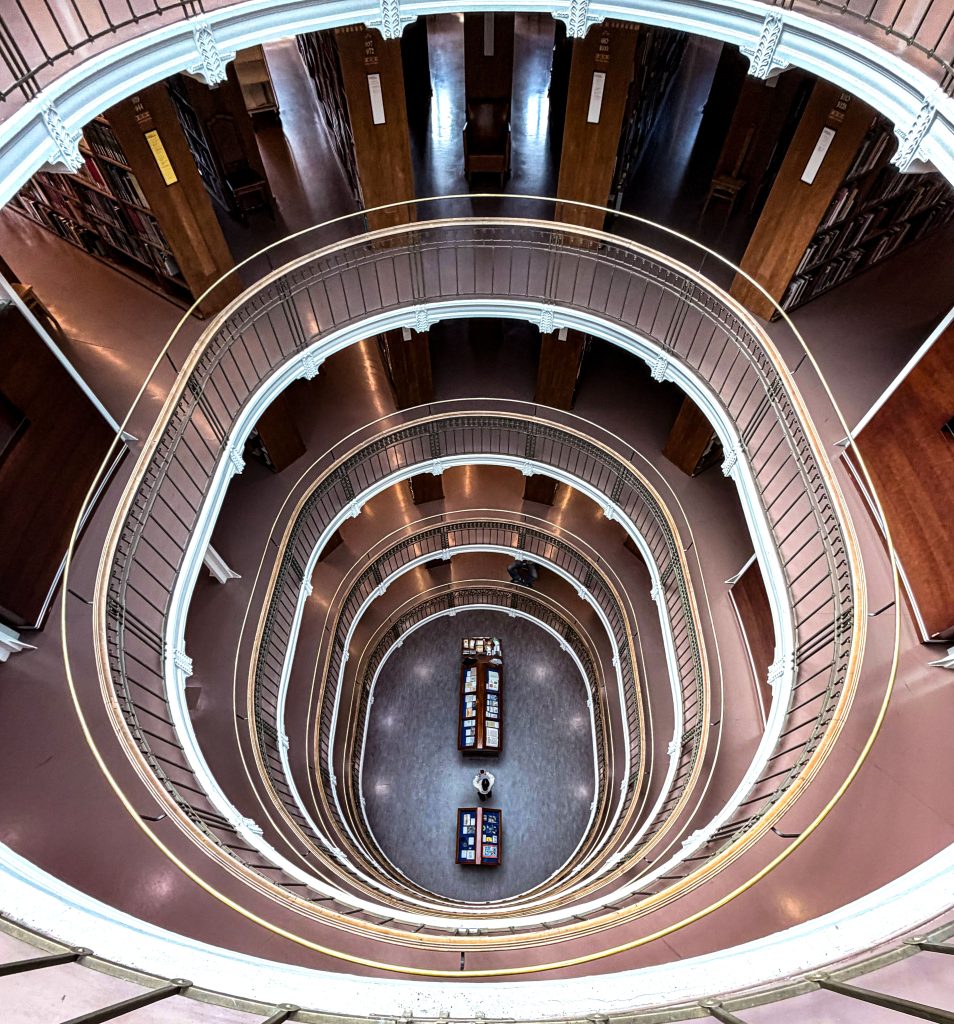 PHOTO ALBUM: Finland — Helsinki Architecture, Street Scenes, Gulf of ...